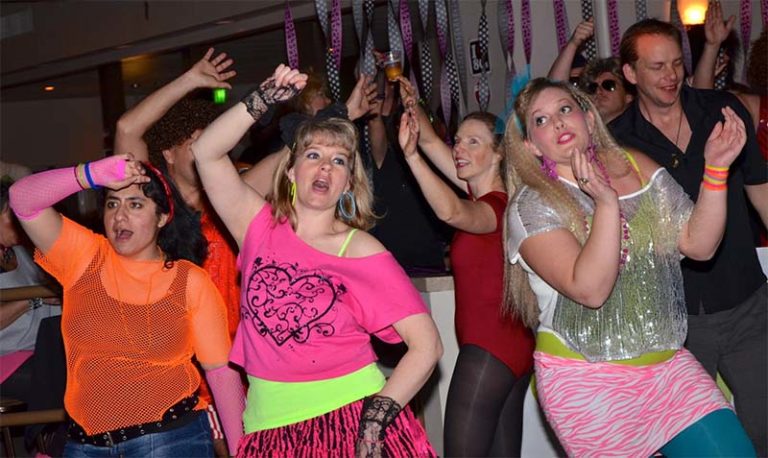 Disfraces e ideas para una fiesta ochentera - Nostalgia 80